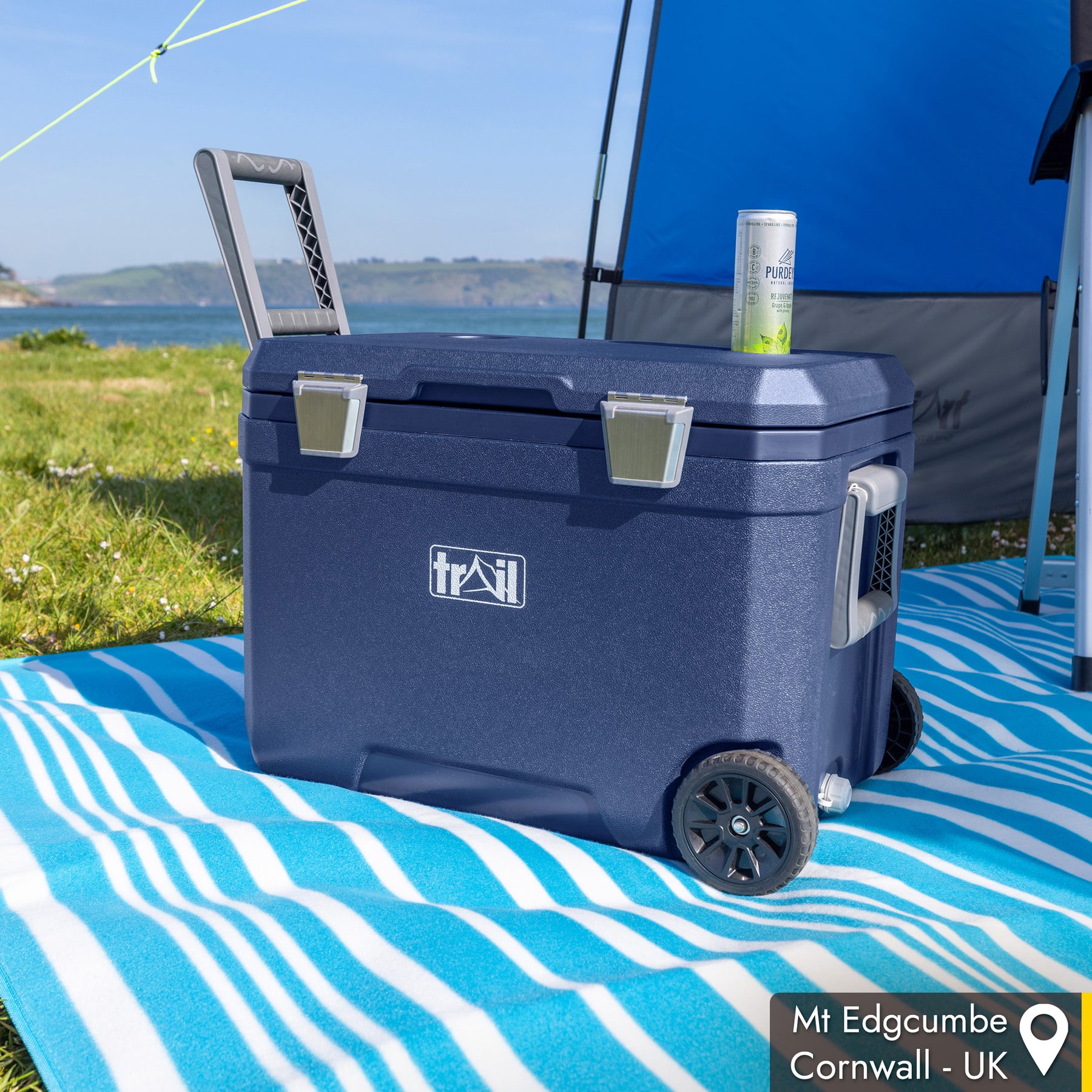 Large 45L Cool Box on Wheels | Trail